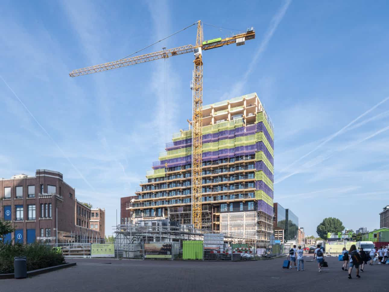 SAWA reaches highest point with falcon ‘penthouse’ - RotterdamStyle.com